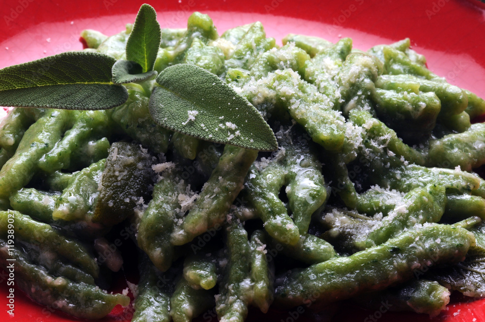 Spätzle Knöpfle Spatzle Spätzlâ Spatzles Spatzâ Spätzli 슈페츨레 Spatzen ...