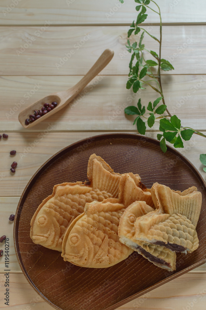 Taiyaki is a Japanese fish-shaped cake. The most common filling is red ...