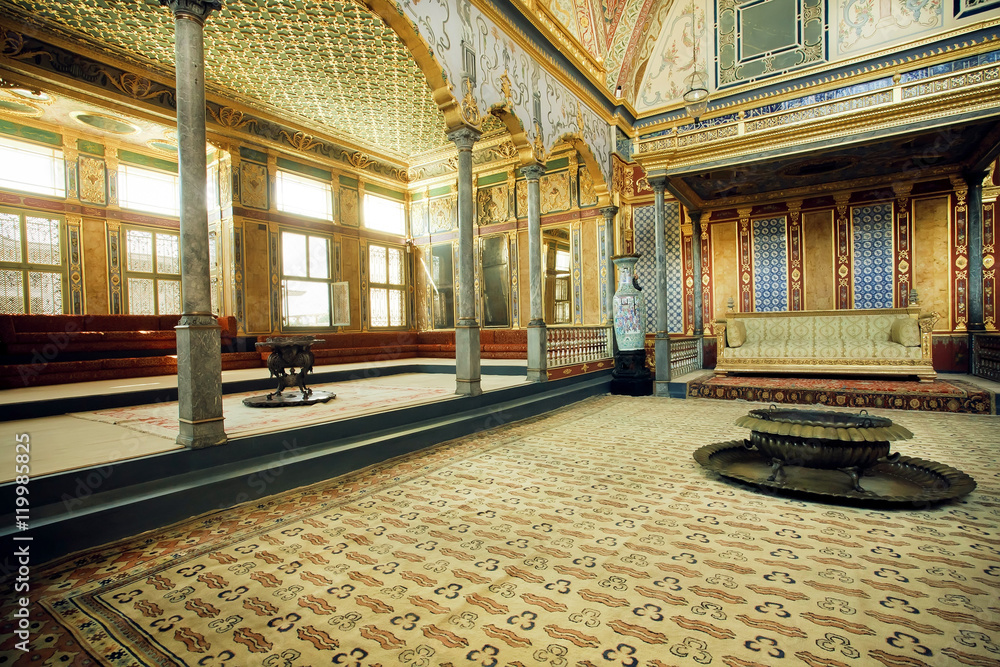 Throne of Sultan in Topkapi palace, UNESCO World Heritage Site Stock ...