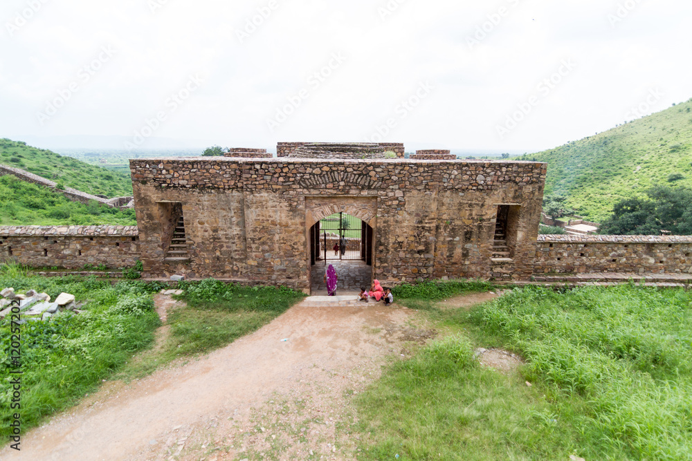 The historical ruins of the now famous Bhangarh Fort with ruins of ...