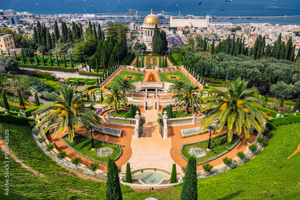 Baha'i temple Stock Photo | Adobe Stock