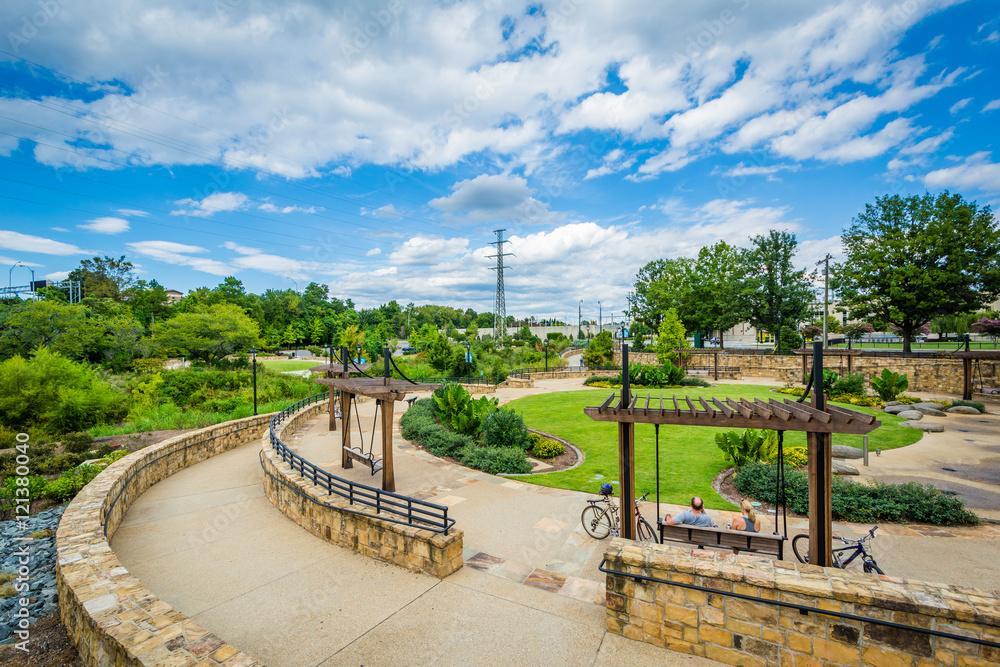 Foto de View of walkways and open space at Elizabeth Park, in Elizabeth ...