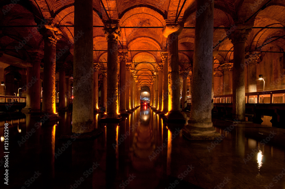 Basilica Cistern - underground water supply - Istanbul, Turkey Stock ...
