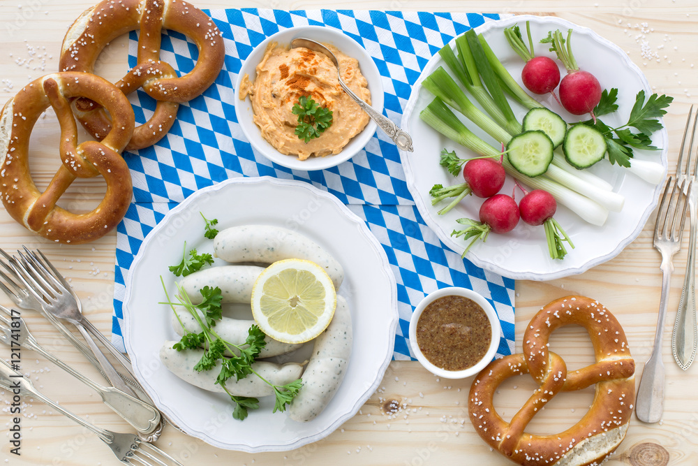 Oktoberfest: Weißwurst, Obatzda und Brezeln Stock-Foto | Adobe Stock