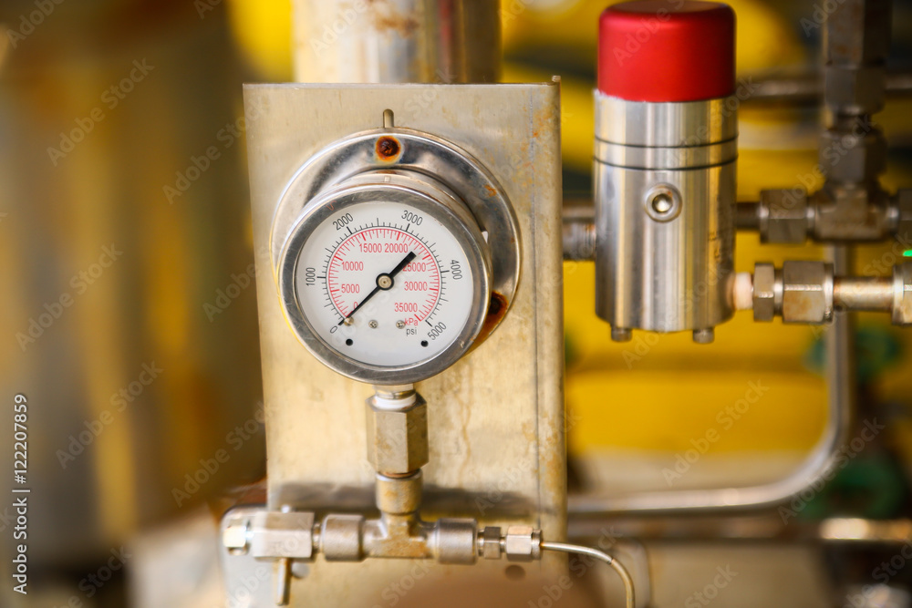 Pressure gauge in oil and gas production process for monitor condition ...