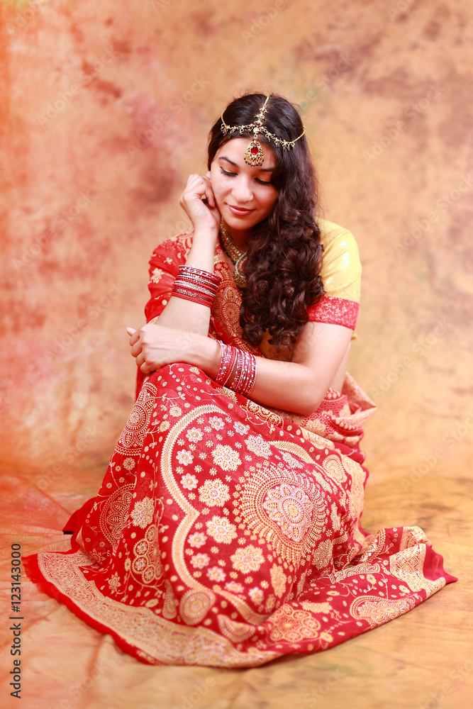 Indian Traditional Dress For Girls