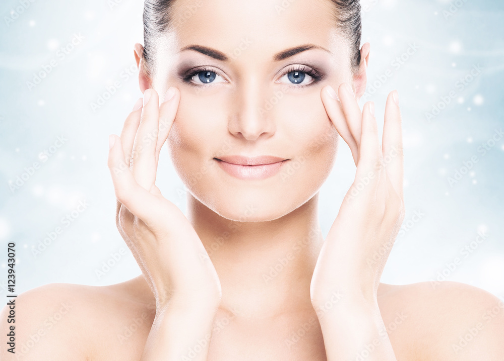 Spa portrait of a young woman on a snowy background Stock-Foto | Adobe ...
