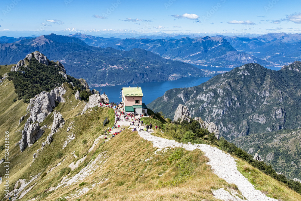 Lago di Como e le Alpi Stock Photo | Adobe Stock