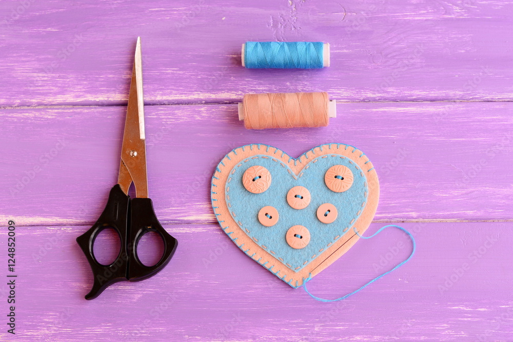 How to make a felt heart crafts. Step. Join the felt edges of felt ...