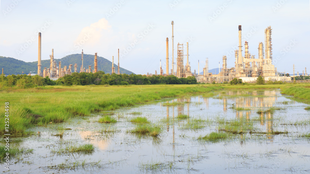 Esso Sriracha Refinery, Laem Chabang, Petrochemical industrial with ...