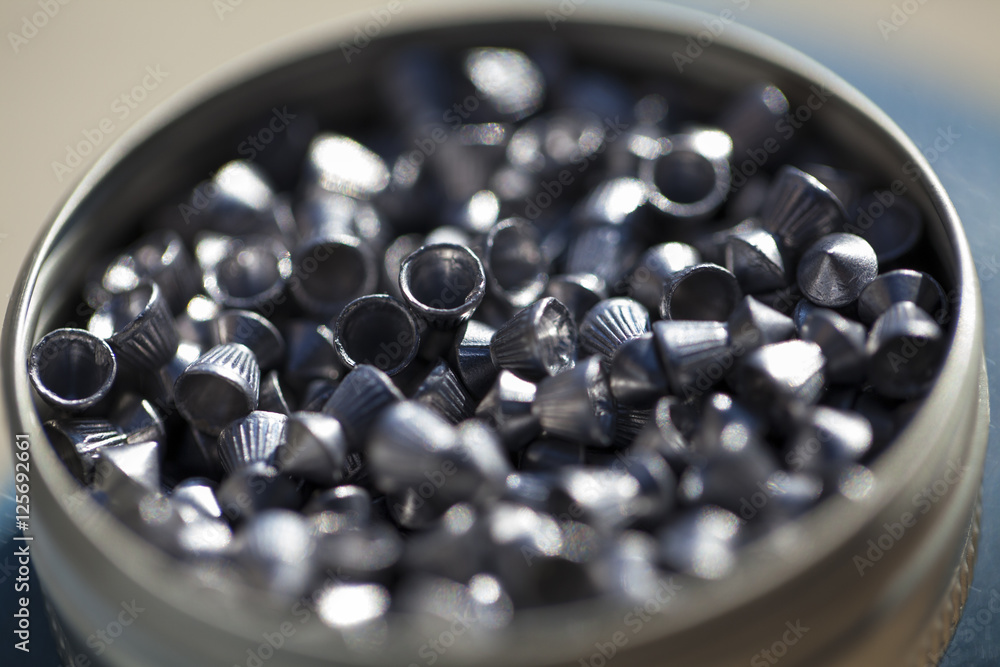 Perdigones para rifle de aire comprimido Stock Photo | Adobe Stock