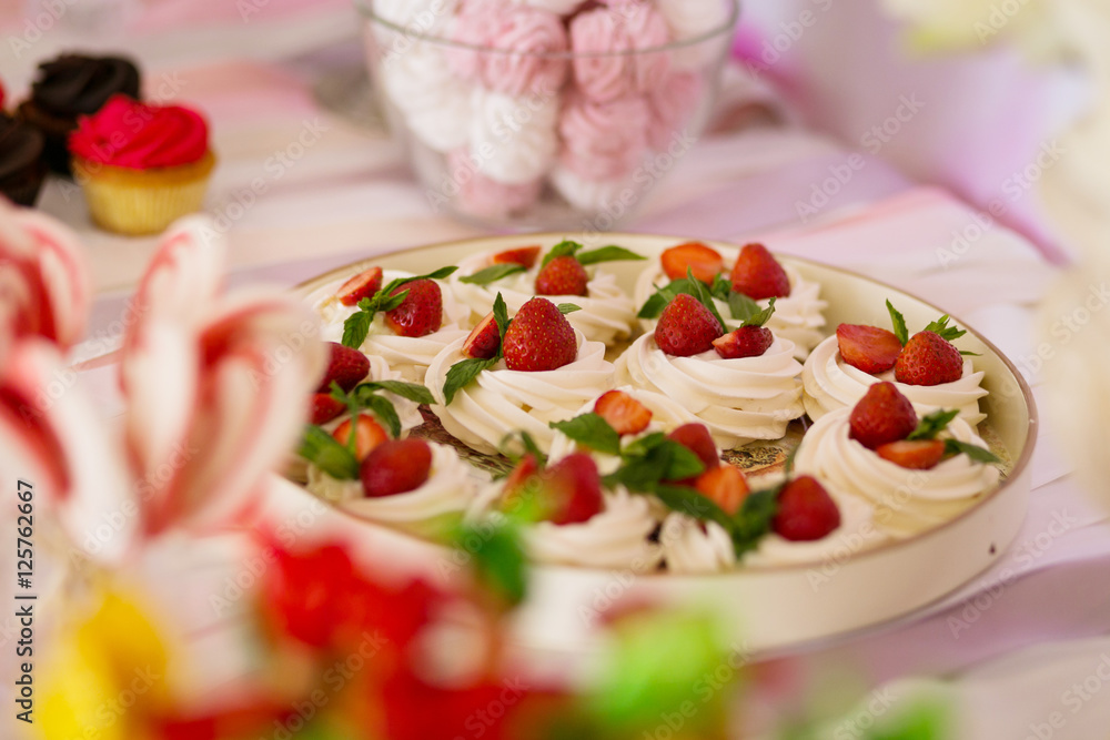 Candy Bar. Delicious sweet buffet with cupcakes. Sweet holiday buffet ...