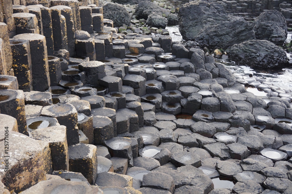 Giant Causeway hexagonal interlocking basalt column rocks in Northern ...
