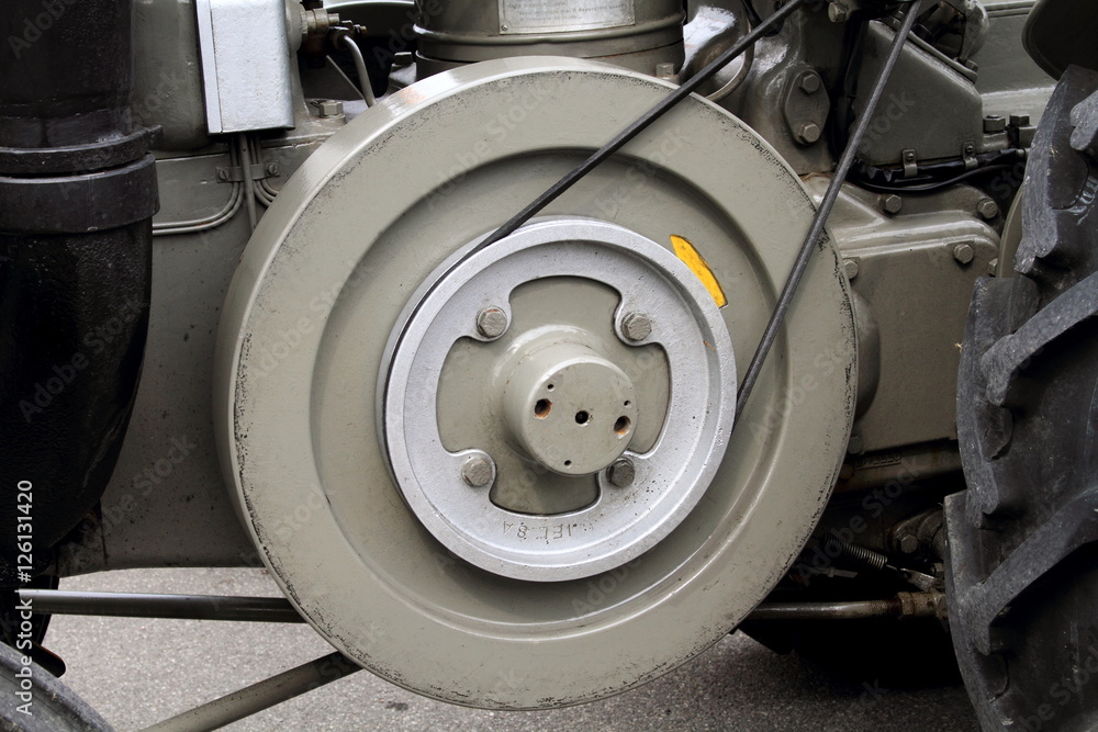 volano motori di trattori Stock Photo | Adobe Stock