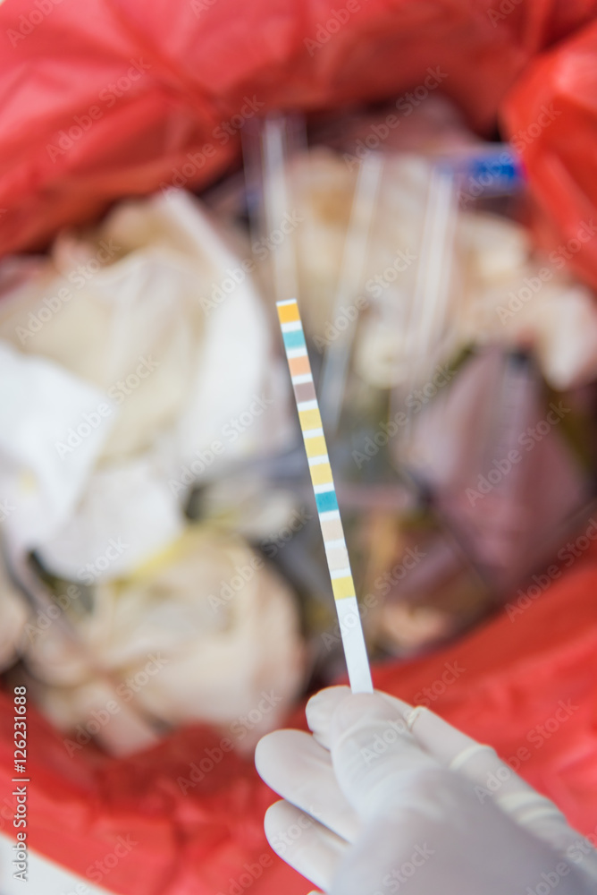 Correct Infectious waste in hospital,Needle and syringes in sharps ...