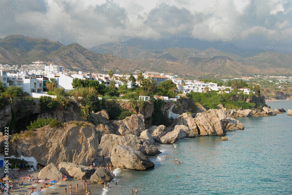 Poster Plaża w Nerja – Wall Art | UkPosters