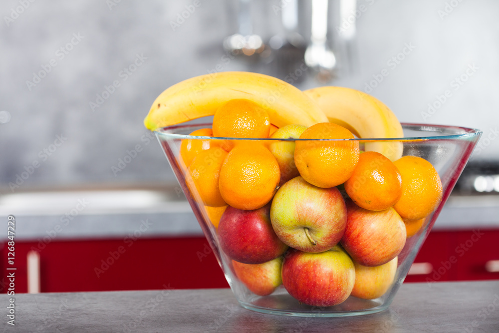 Foto Stock coupe de fruits frais | Adobe Stock