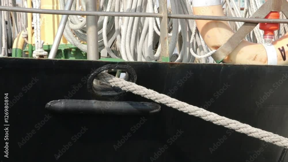 Video „Ship rope Mooring winch on in the stern of the vessel“ ze služby ...
