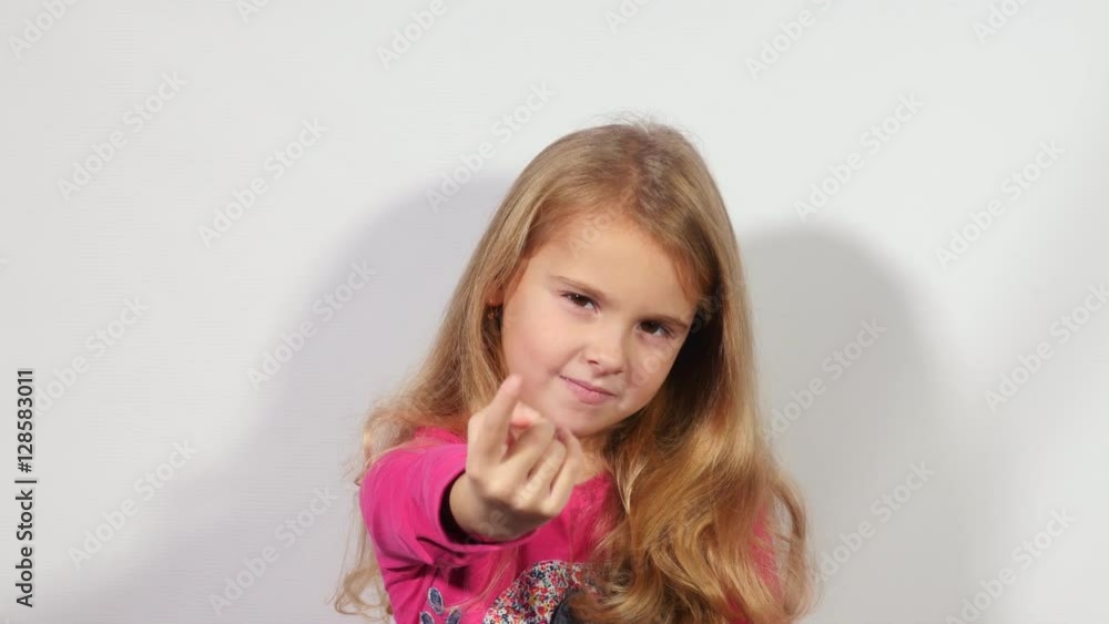 Video „Little Cute Girl Gestures With Hand - Come Here. Kid Shows: Come ...