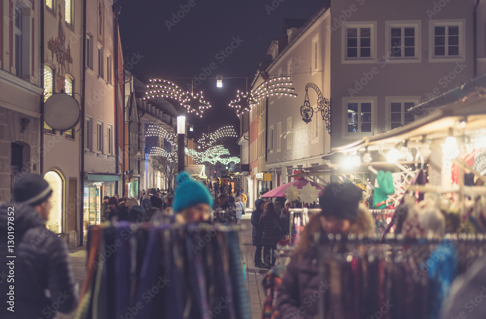 Weihnachtsmarkt Weilheim/Ob. Stock Photo | Adobe Stock