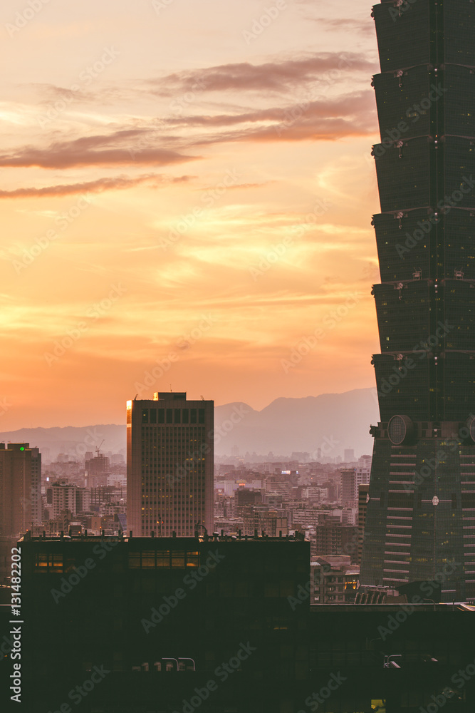 Cityscape nightlife view of Taipei. Taiwan city skyline at twilight ...