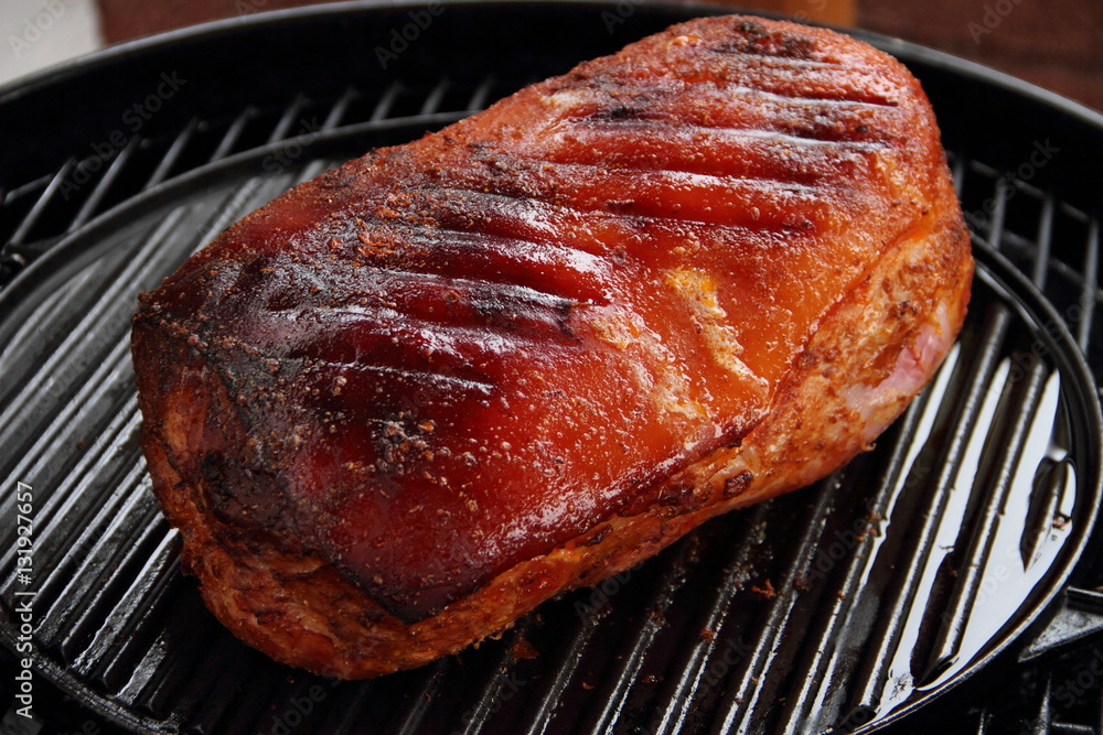 Fotografia do Stock: leckerer Braten auf dem Grill | Adobe Stock