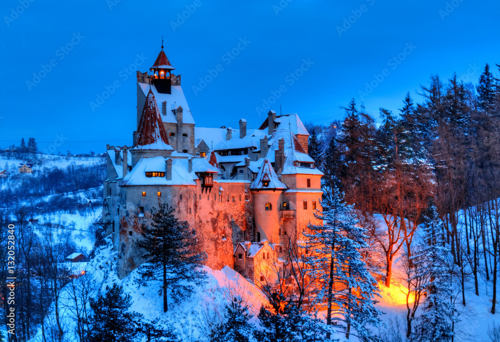 Winter scene with the famous castle of Count Dracula in Bran town in ...