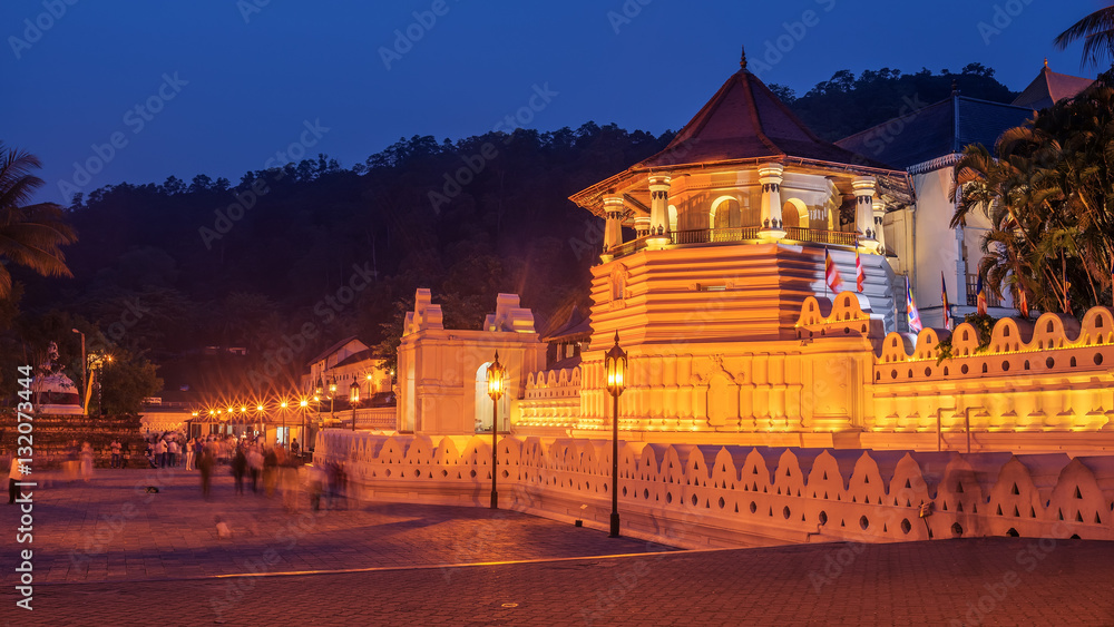 Sri Lanka: Temple of the Tooth (Sri Dalada Maligawa), Kandy at night ...