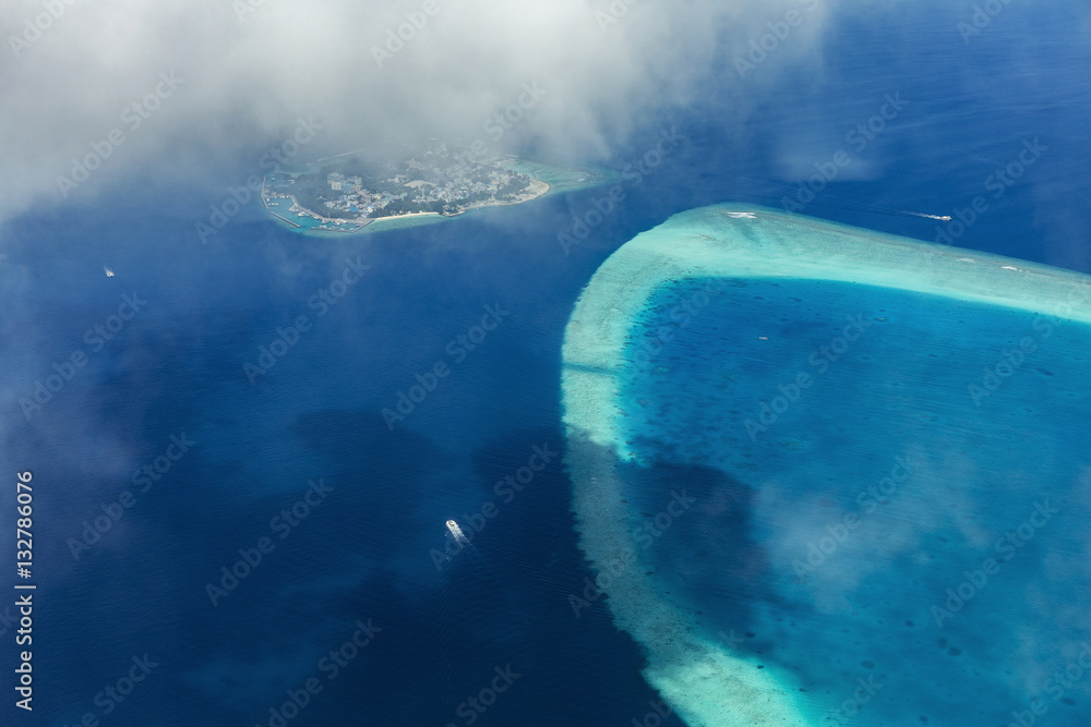 Aerial View from seaplane over Atolls at Indean ocean foto de Stock ...