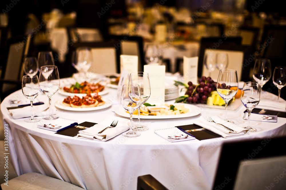 Fancy Restaurant Tables