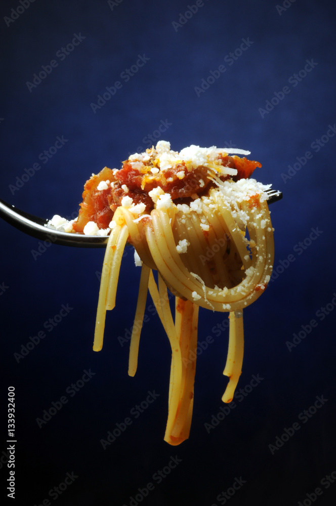 Spaghetti Σπαγγέτι Špageti Սպագետտի 스파게티 意大利粉 Cucina italiana สปาเกตตี ...