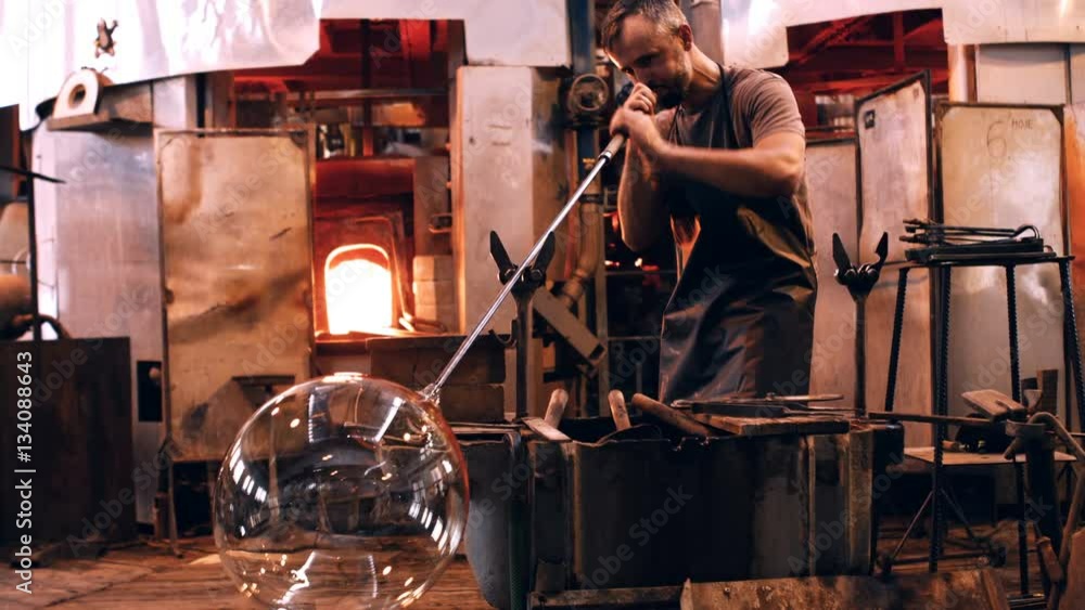 Glassblower free blowing glass Stock Video | Adobe Stock