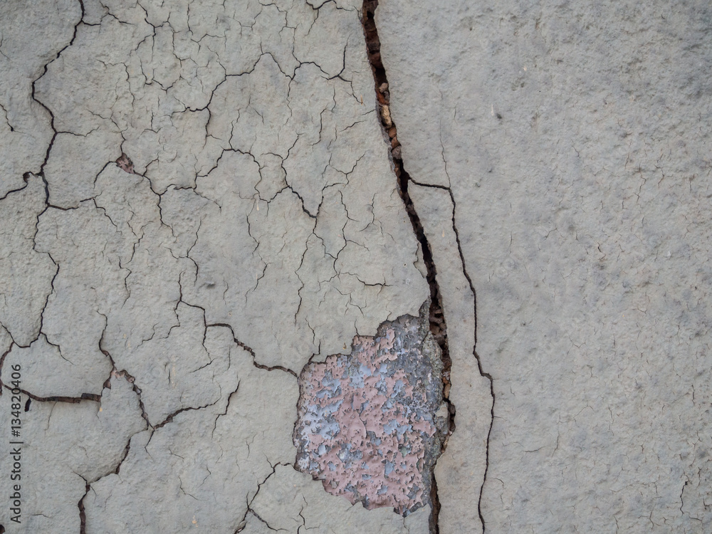 Riss in einer Wand Stock-Foto | Adobe Stock