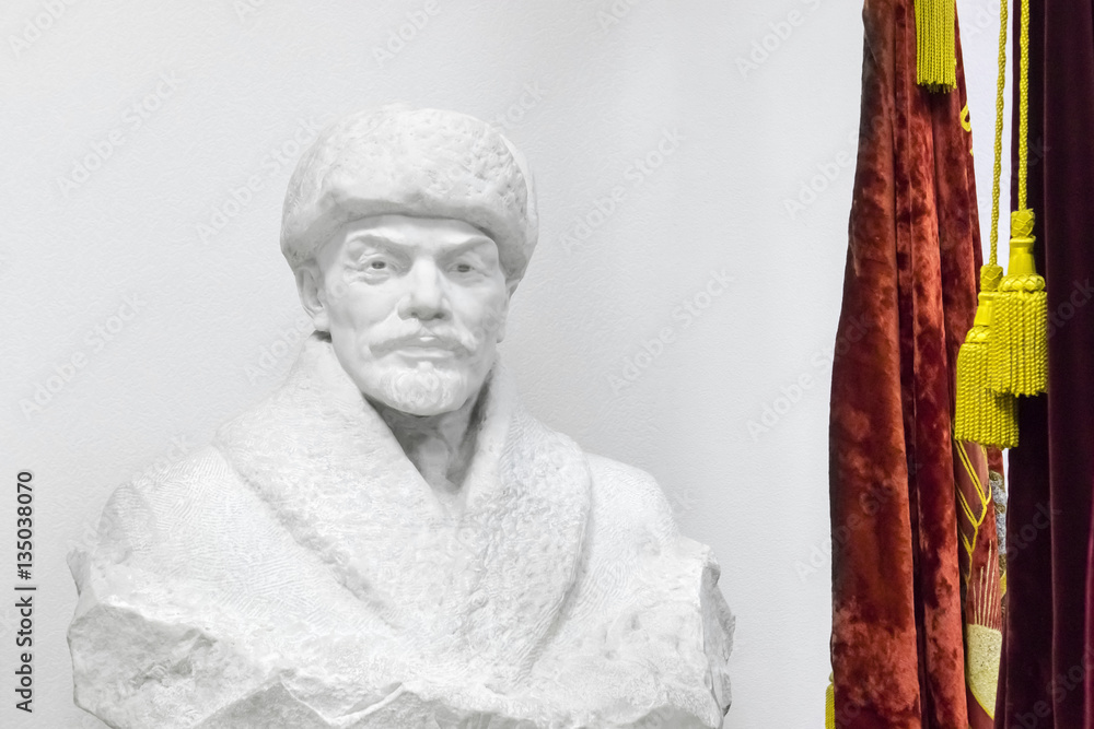 Old soviet marble bust of Lenin Stock Photo | Adobe Stock