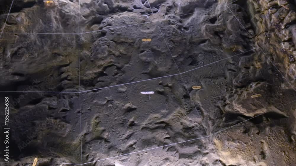 the View From Right to Left on the Layout of the Surface of the Ocean ...