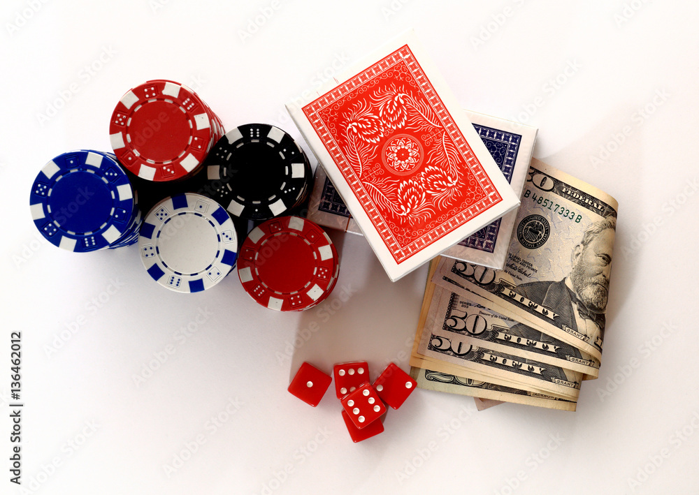 Money chips dice cards from above foto de Stock | Adobe Stock