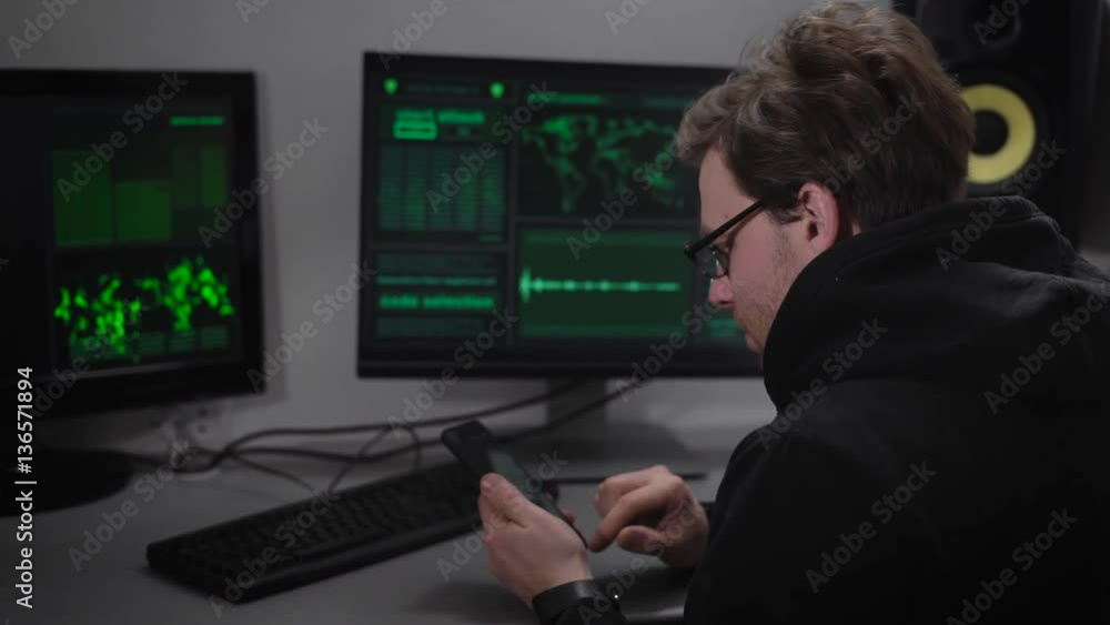 Internet fraudster reflashing stolen smartphone to obtain user data ...