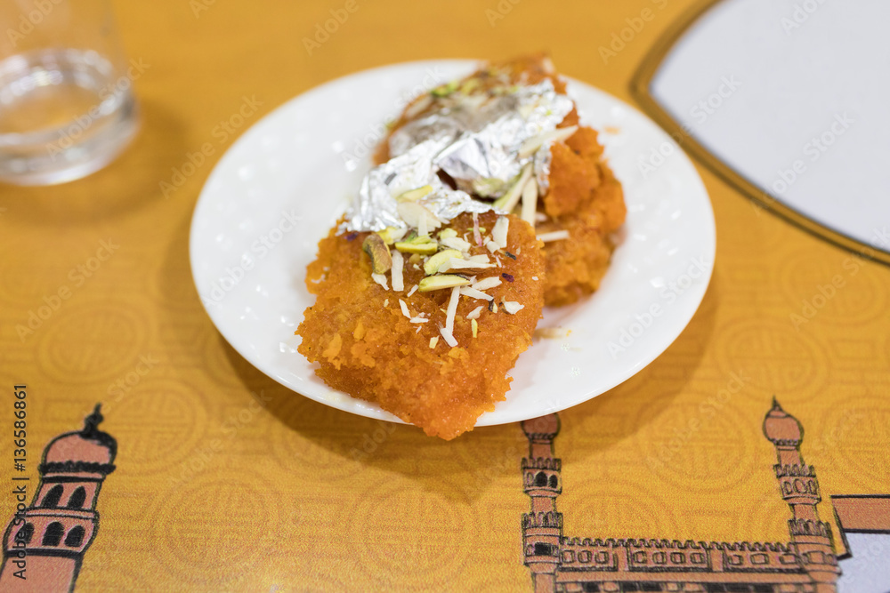 Foto de Double Ka Meetha is popular Hyderabadi dessert made with fried ...