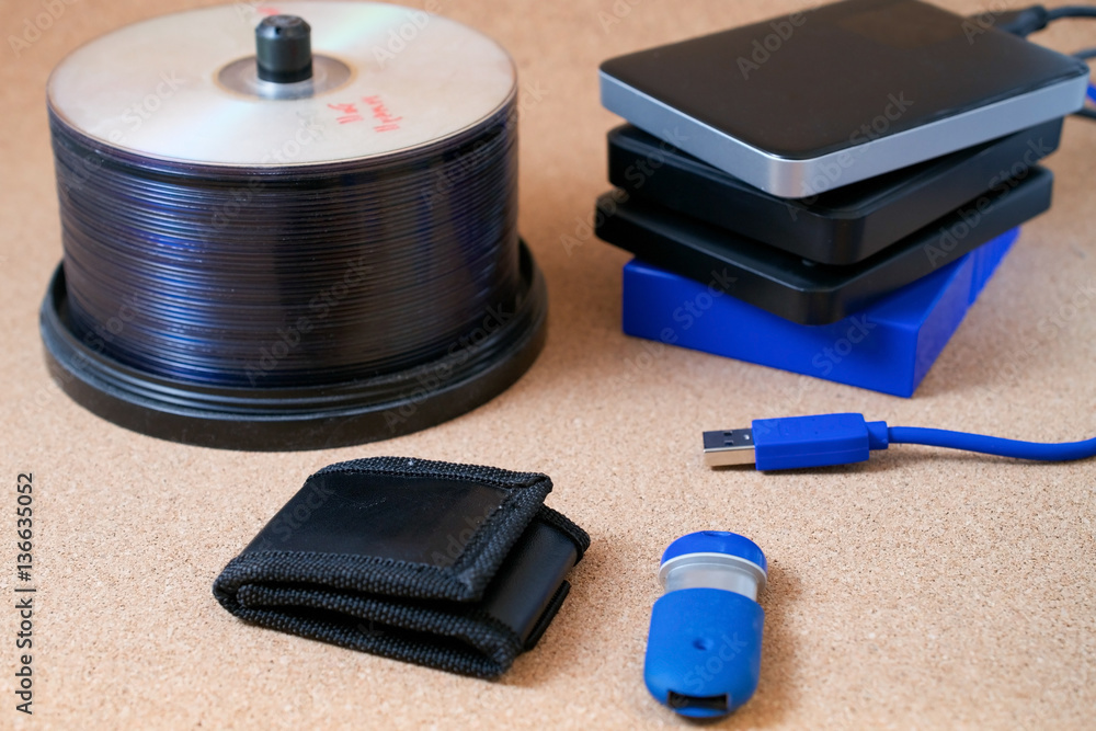 Digital data backup devices: external USB hard drives, memory stick ...