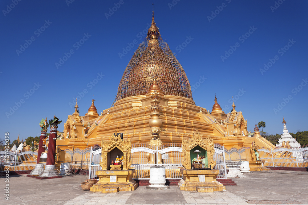Golden Temples Burma