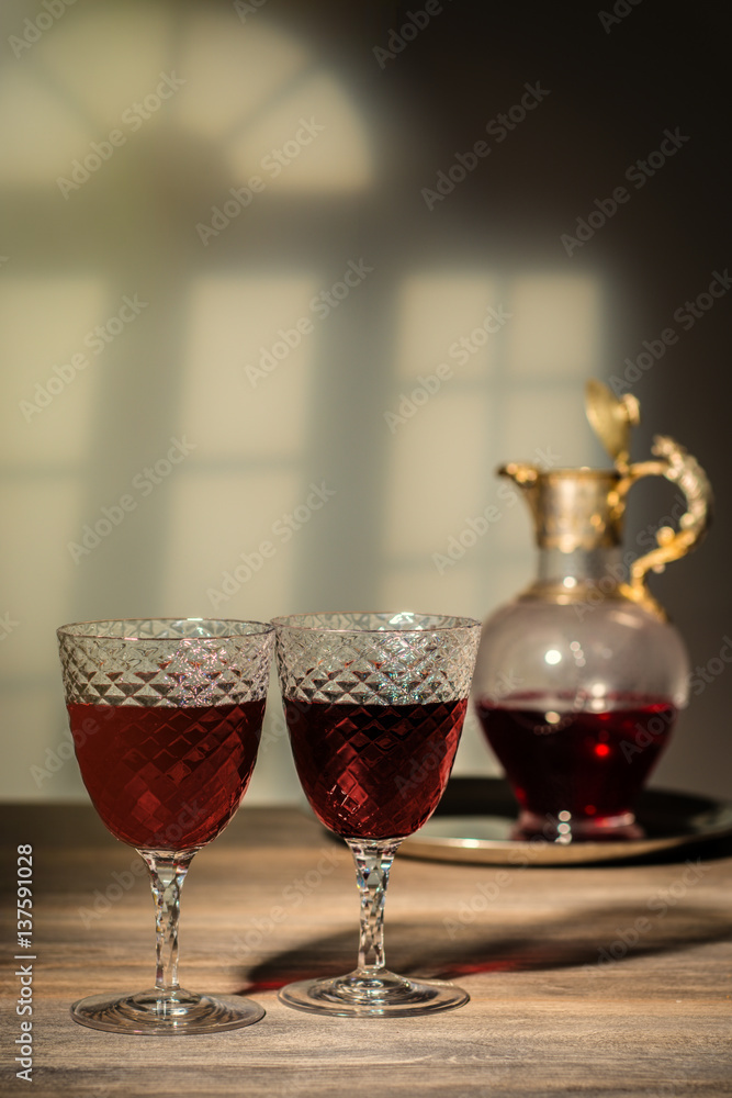 Two Glasses Of Claret Stock-Foto | Adobe Stock