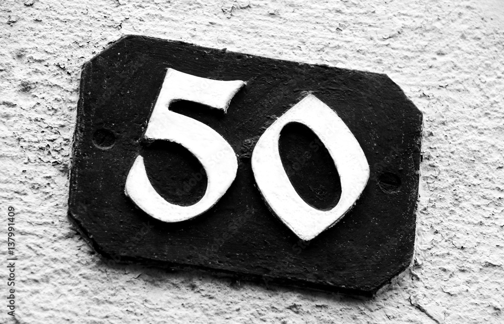 Hausnummer fünfzig Stock-Foto | Adobe Stock