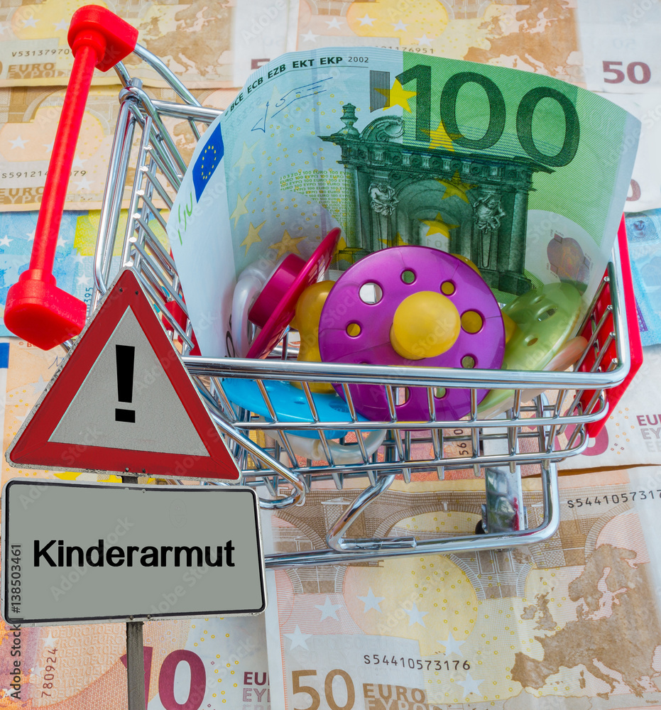 Symbolfoto Kinderarmut Stock-Foto | Adobe Stock