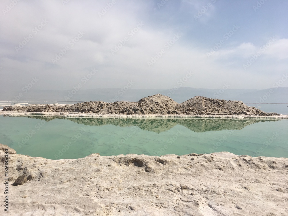 dead sea salt pools Photos | Adobe Stock