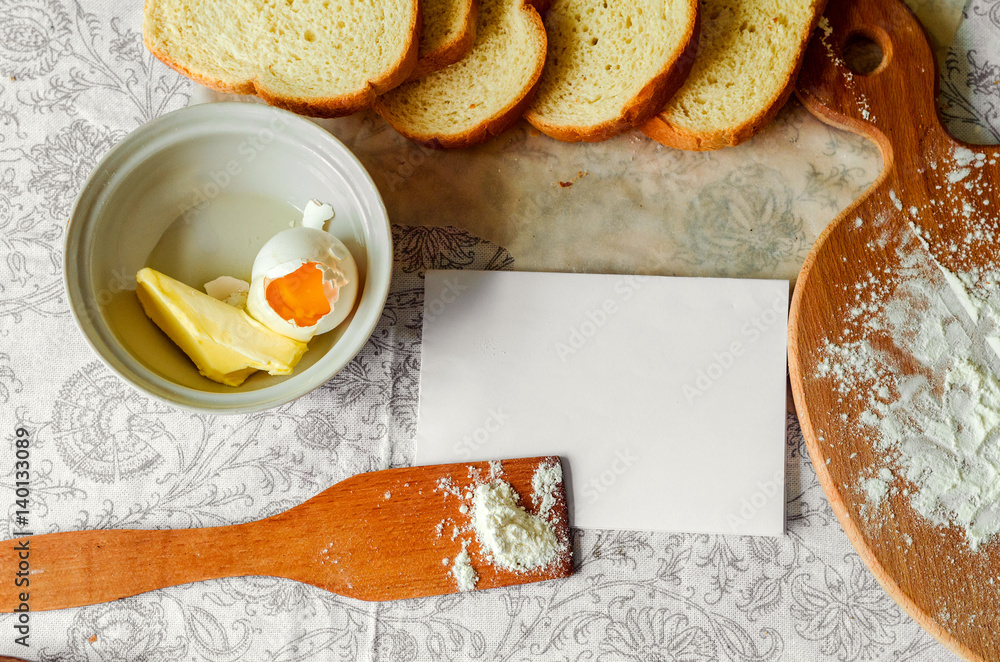 On a white blank sheet you can write a menu and a recipe for cooking ...