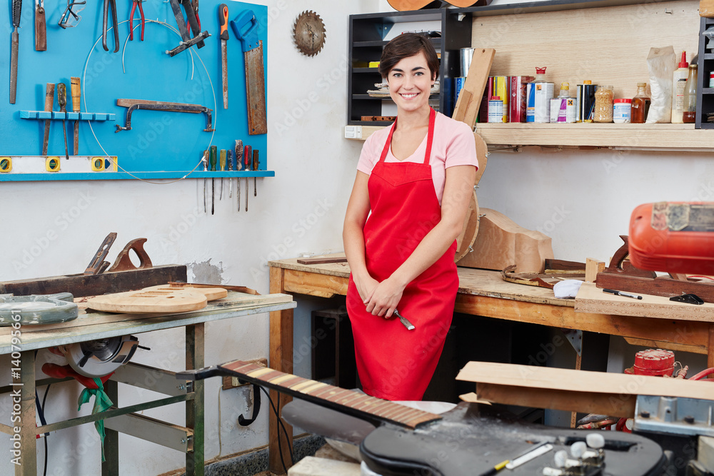 Frau als Handwerker und Schreiner Stock Photo | Adobe Stock