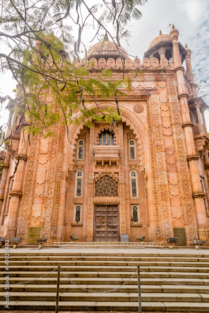 Beautiful facade at the Chennai Government Museum, Tamil Nadu, India ...