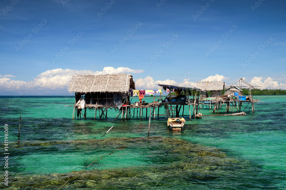 Sea gypsies houses on stilts in Tebah Batang, Lahad Datu,, Sabah ...