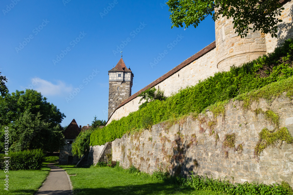 Stadtmauer Rothenburg ob der Tauber Stock-Foto | Adobe Stock