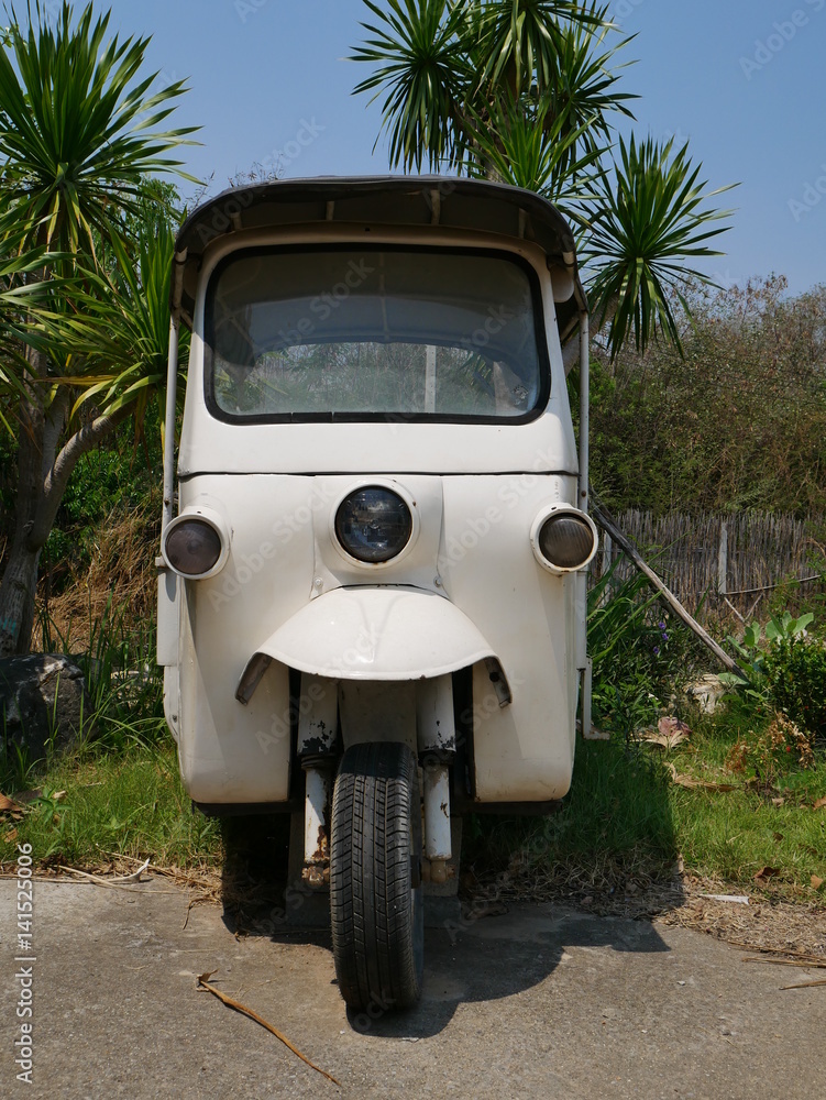 Abandoned white tuk-tuk in Thailand, body rickshaw without light ...